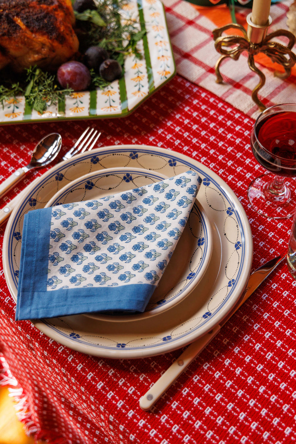 Edith Dinner Plate – The Six Bells