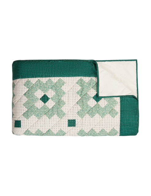 Shaker Meadow Quilt – The Six Bells